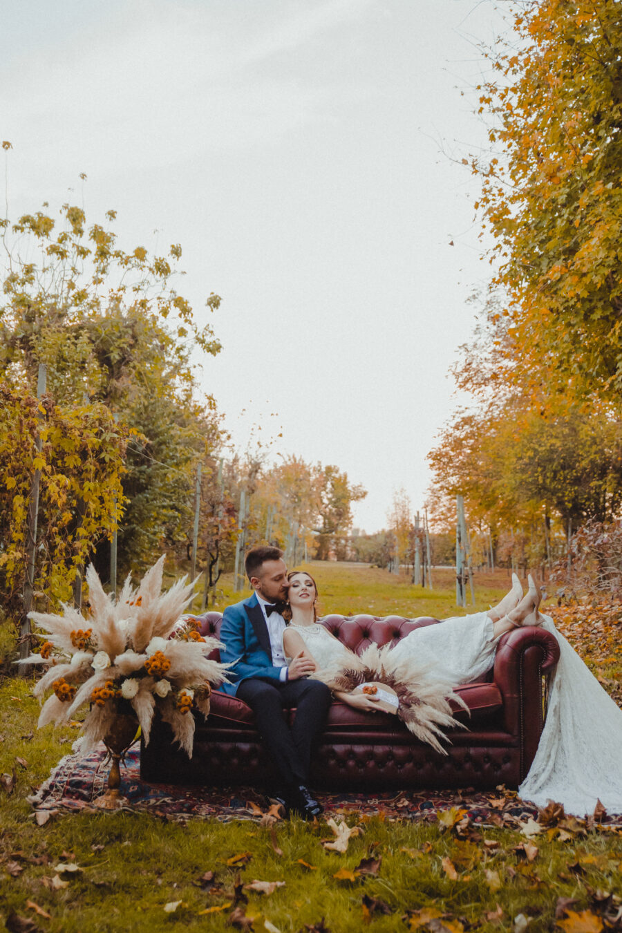 Beautiful Autumnal Wedding Inspiration With A Vintage Vibe